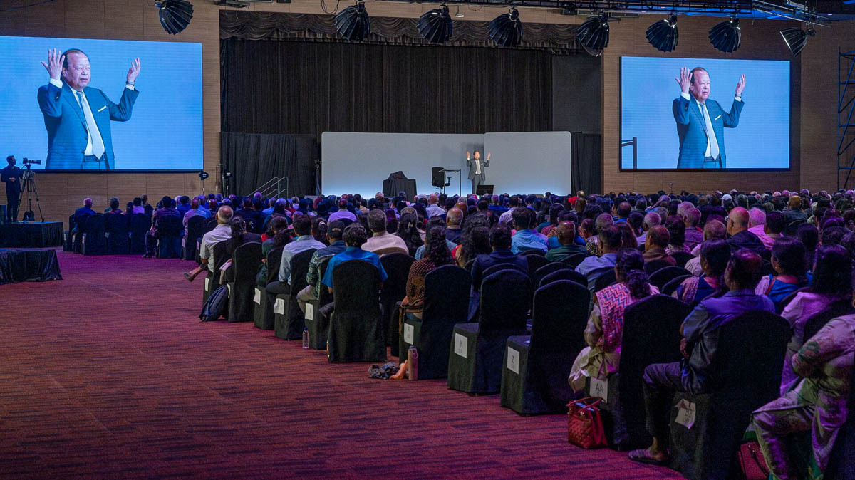 Tour de Force: Prem Rawat’s Recent Global Events - Prem Rawat